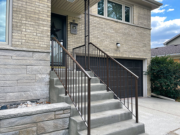 Custom Exterior Railings | Best Chicago Railings