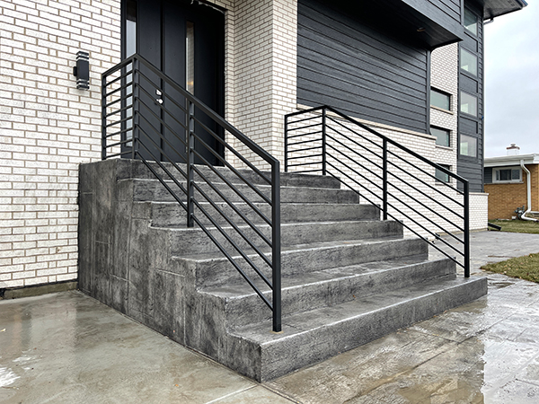 Custom Exterior Railings | Best Chicago Railings