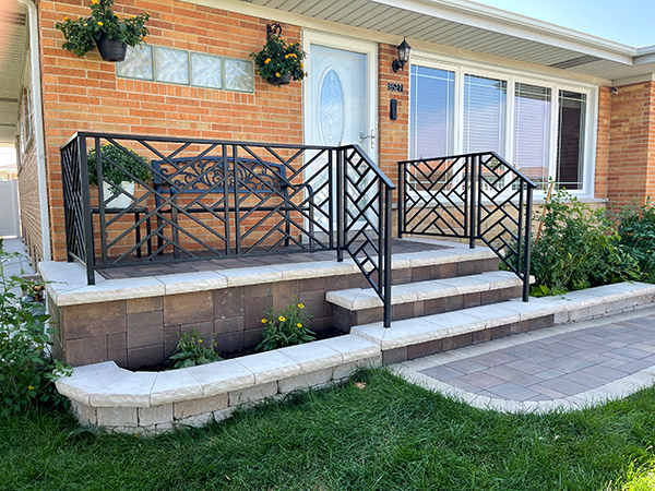 Custom Exterior Railings | Best Chicago Railings